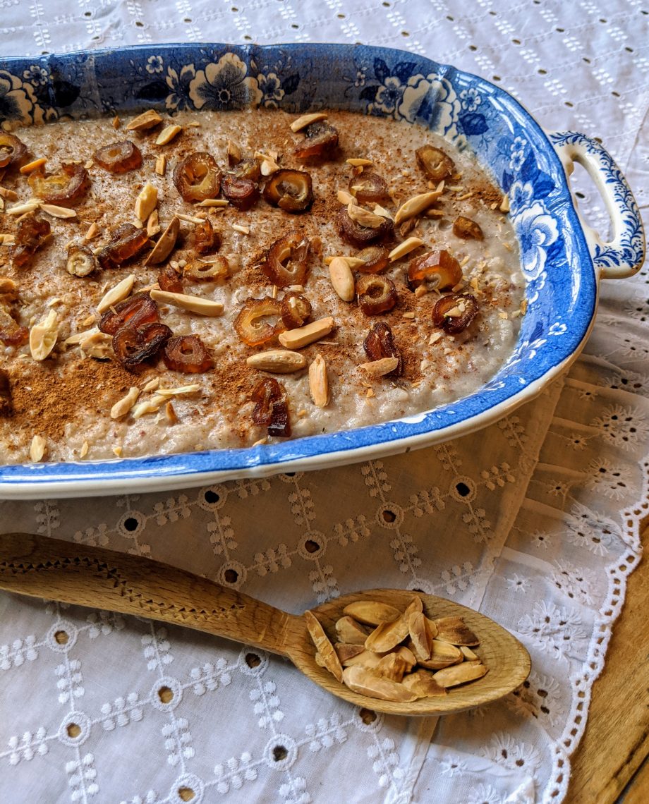 Sugarless Rice Pudding with Dates and Almonds - Aglaia's Table οn Kea ...